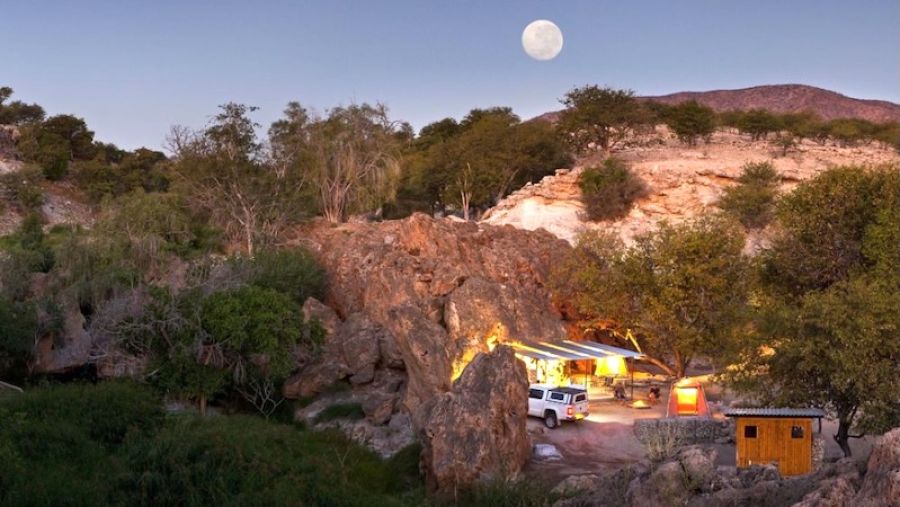 Ongongo Waterfall Campsite: Camping-Site in Palmwag / Sesfontein