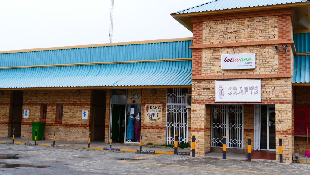 Kang Ultra Stop: Chalet in Kang