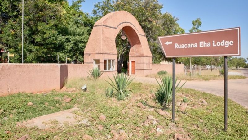 Ruacana Eha Lodge: Lodge in Kunene / North West Namibia