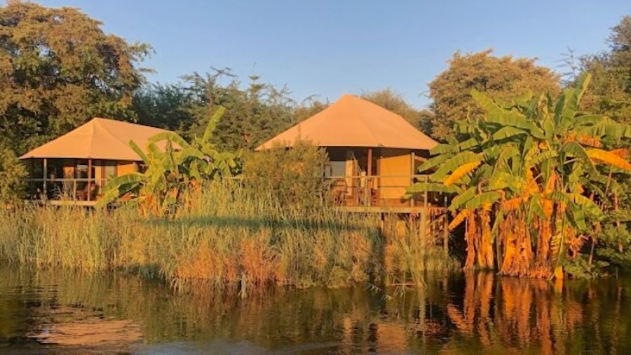 Shametu River Lodge: Lodge in Okavango Panhandle