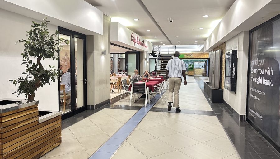 Carl List Mall: Shopping in Windhoek North East, Windhoek North West